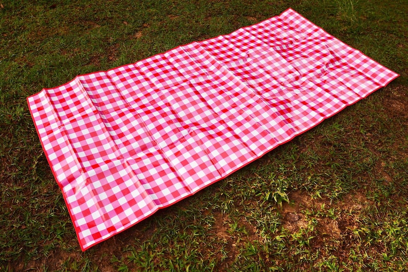 Upgrade Your Outdoor Experience With a PE Woven Picnic Mat: Lightweight ...