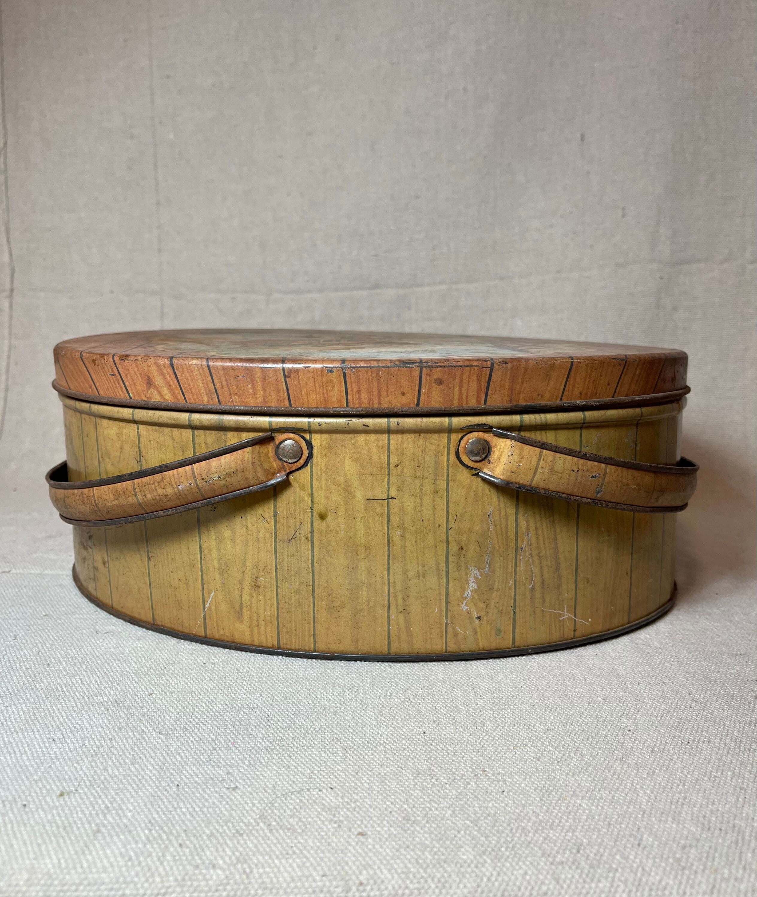 Vintage Stagecoach Sewing Tin with Handles/Vintage | Etsy