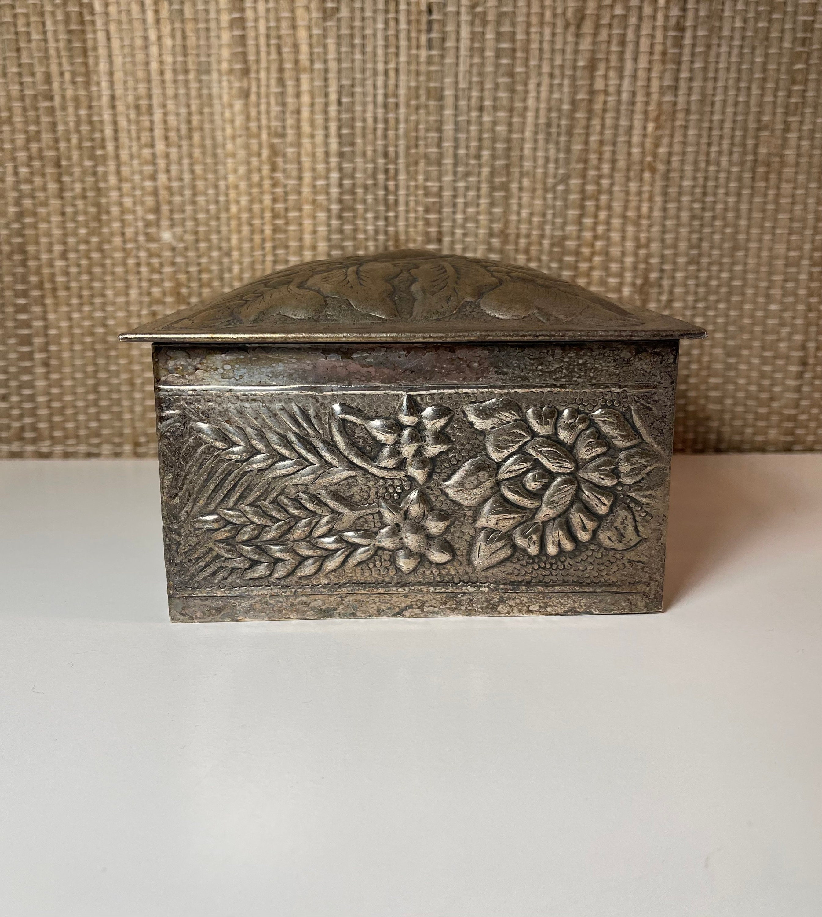 Vintage Decorative Metal Box/vintage Boxes/vintage Home Decor | Etsy