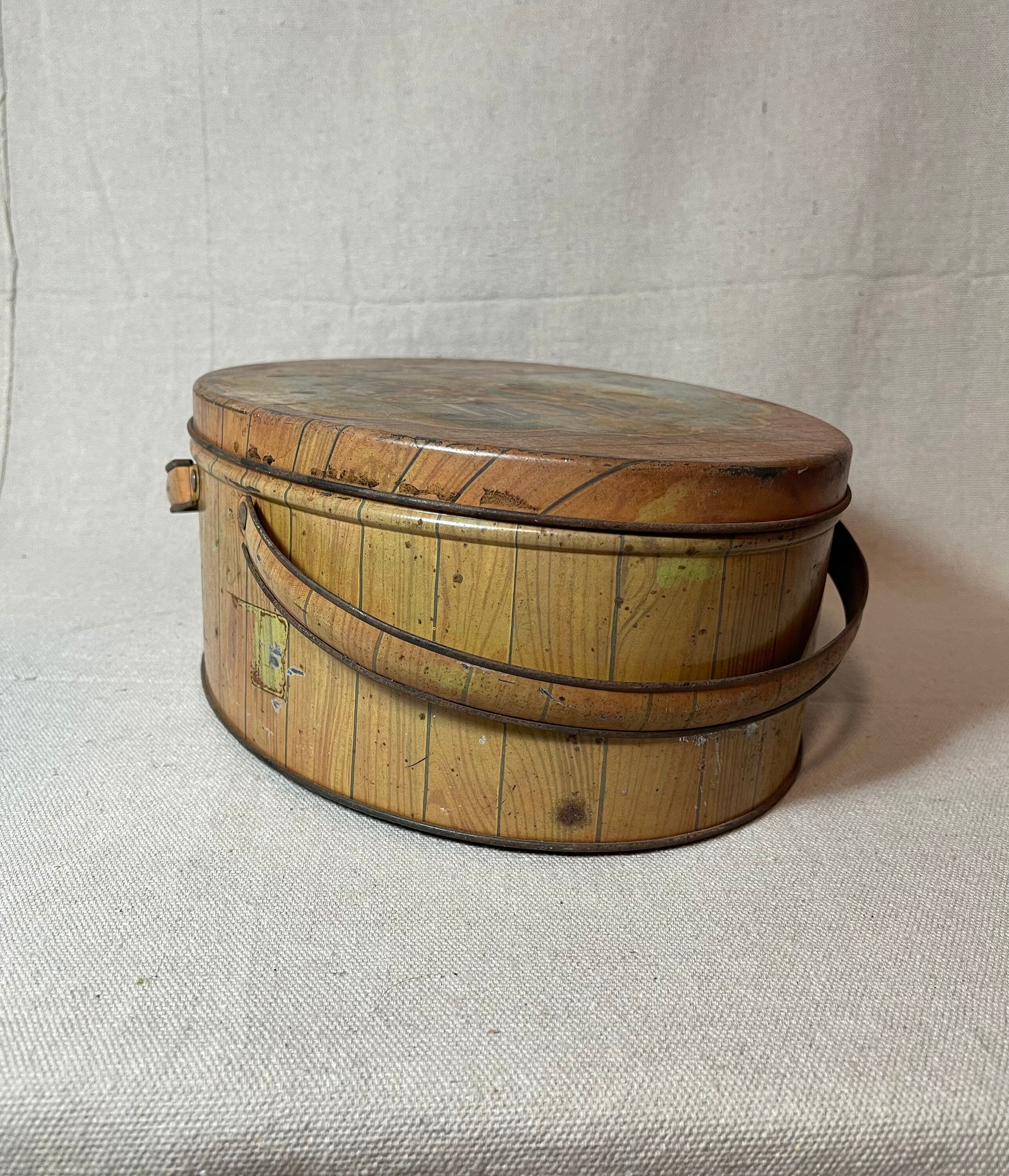 Vintage Stagecoach Sewing Tin with Handles/Vintage | Etsy