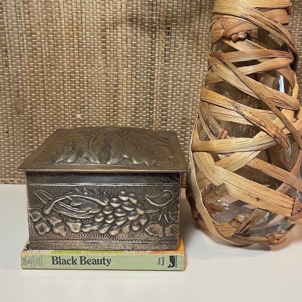 Vintage Metal Box - Etsy