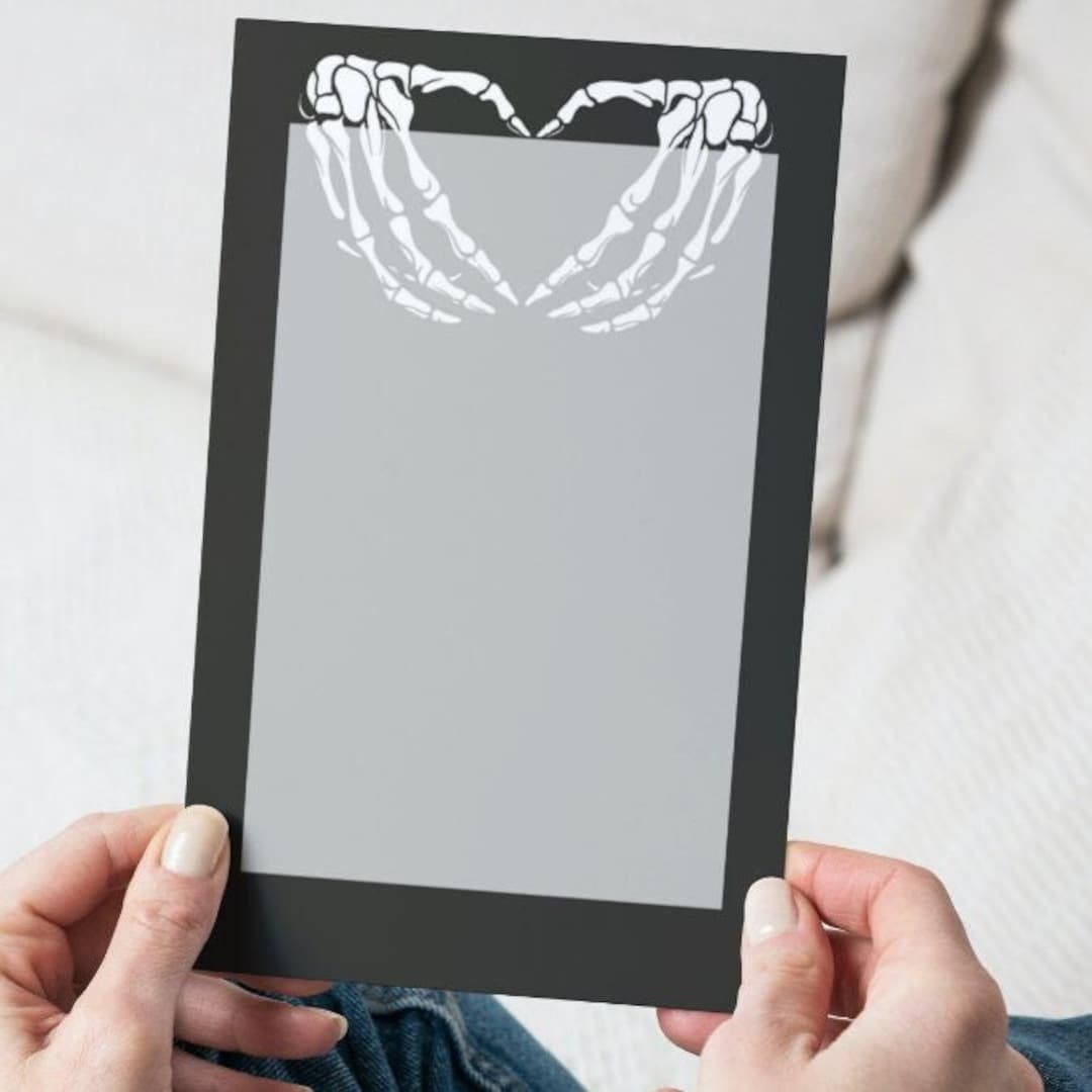 Skeleton Hand Heart Border Printable, Halloween Border Png, Halloween ...