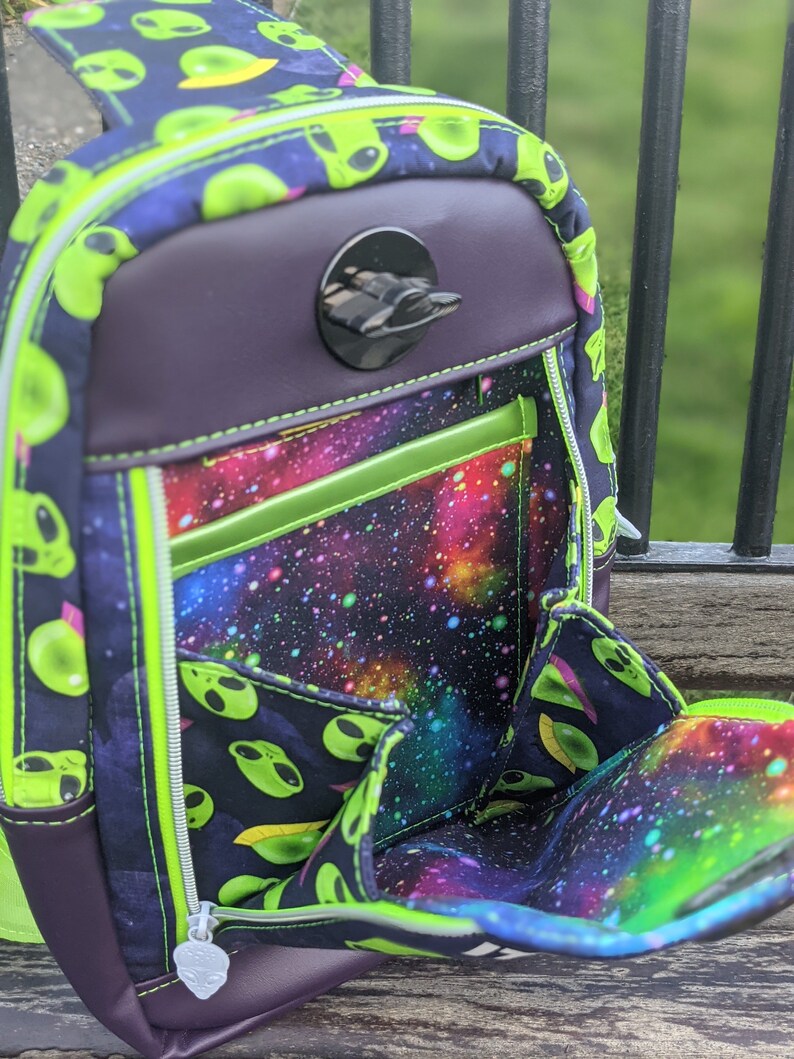 Sling Backpack Aliens - Etsy