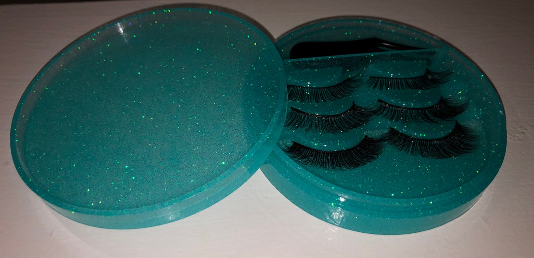 Round Eyelash Display Case includes lash applicator tool, not lashes ...