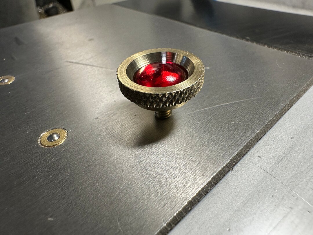 Knurled Graflex Glass Eye With Shine Through - Etsy