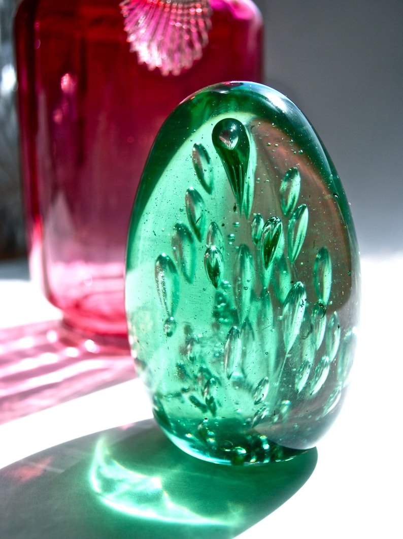 Large Rare Victorian Paperweight in a Magnificent Green - Etsy