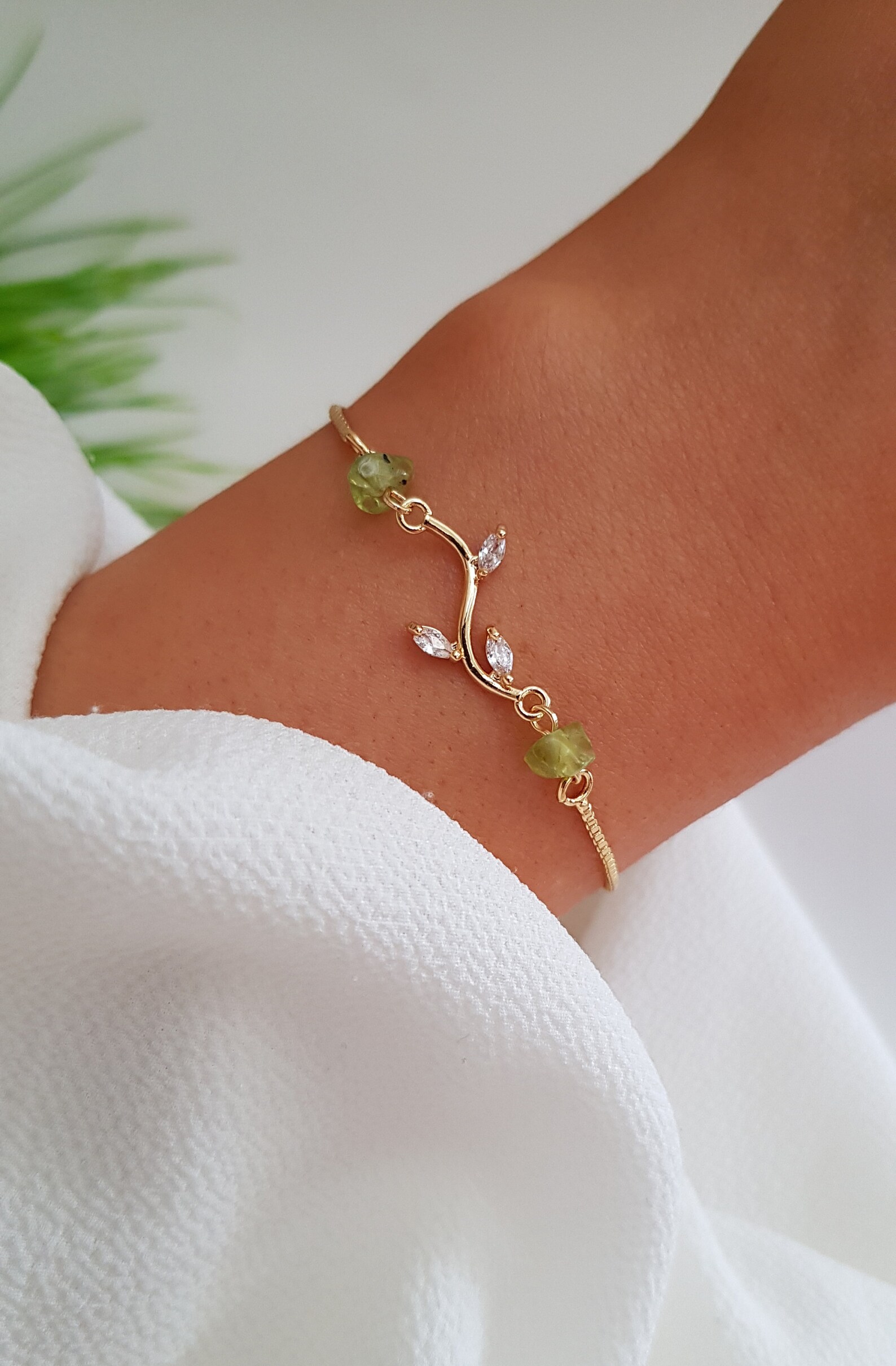Raw Peridot Bracelet August Birthstone Jewelry Peridot - Etsy