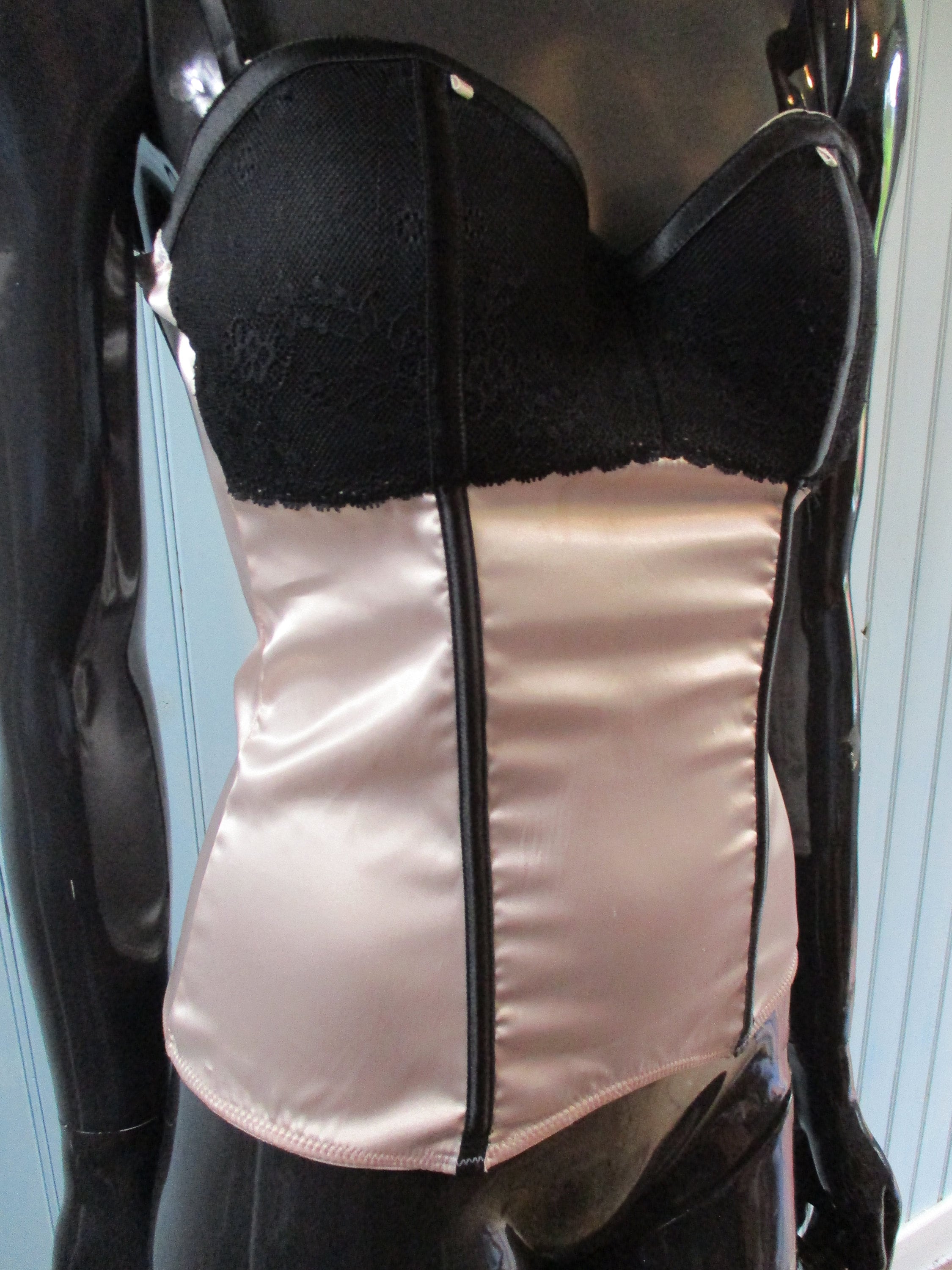 Vintage Basque Pale Pink and Black.. - Etsy