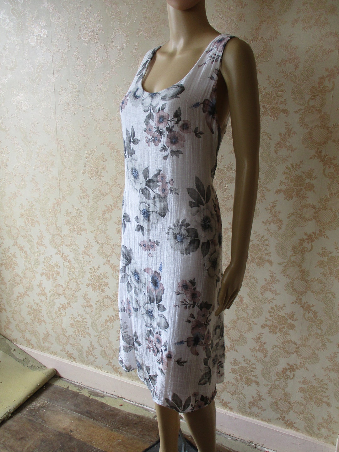 Floaty Floral Summer Dress. Vintage Dressfloaty Dressboho Dressretro ...