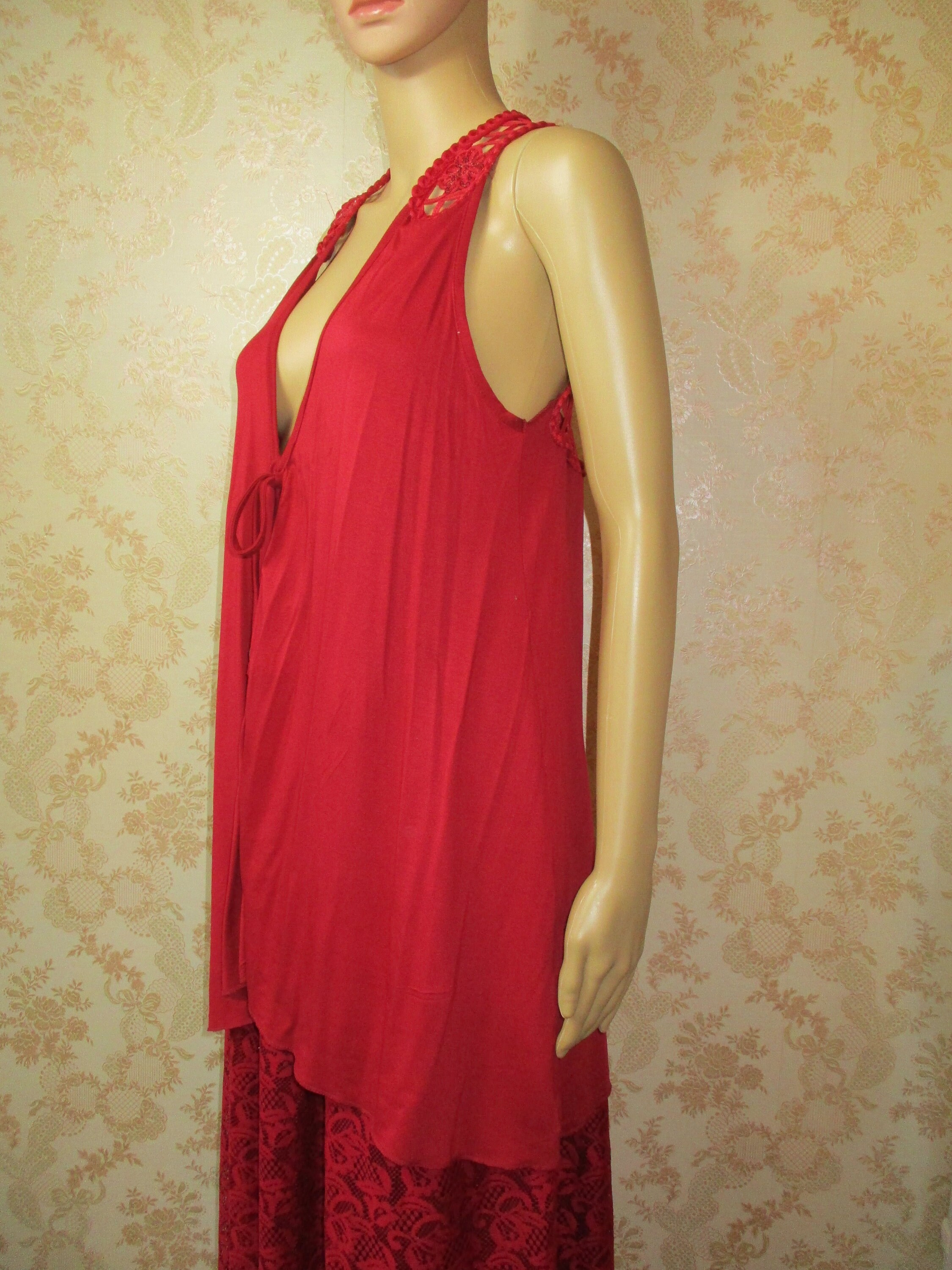 Vintage Top in Deep Red . Vintage vintage Topred Topboho Topboho ...