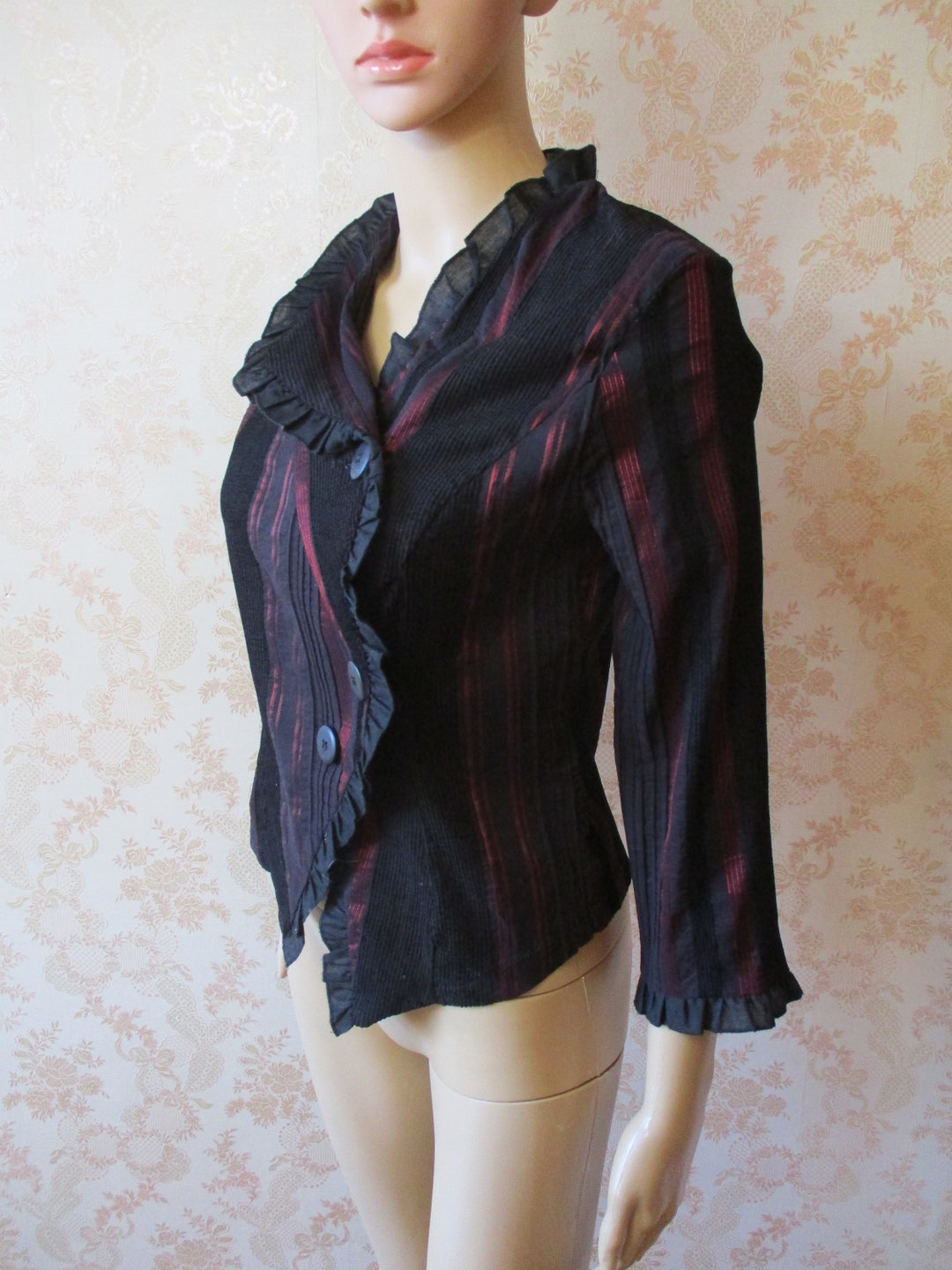 Vintage Black \ Red Ruffled Top . Vintage Blouse \ Jacket\shirt\goth ...