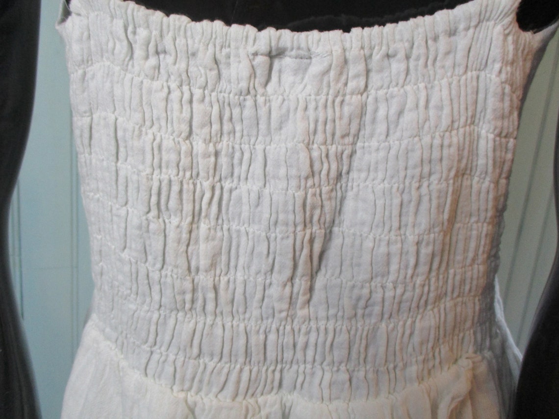 White cheese cloth flouncy summer dress This is ruched at the | Etsy