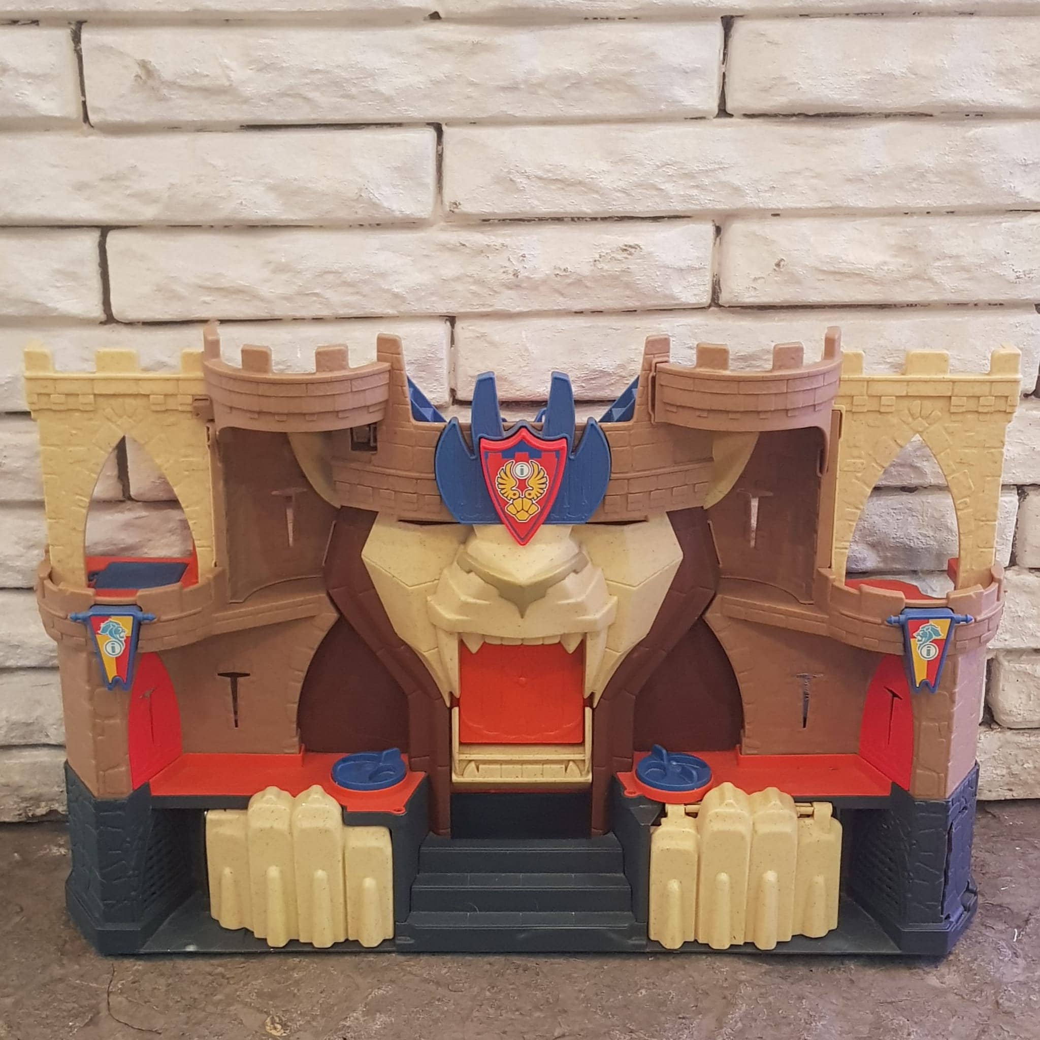 Imaginext Castle Fisher Price Imaginext The Lion's Kingdom Castle