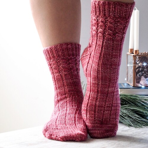 KNITTING PATTERN Easy Sock Knitting Pattern Homebody Socks - Etsy