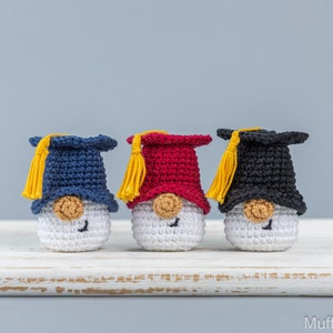 Crochet Patterns Mini Graduation Gnome Keychains, Crochet Keychain ...