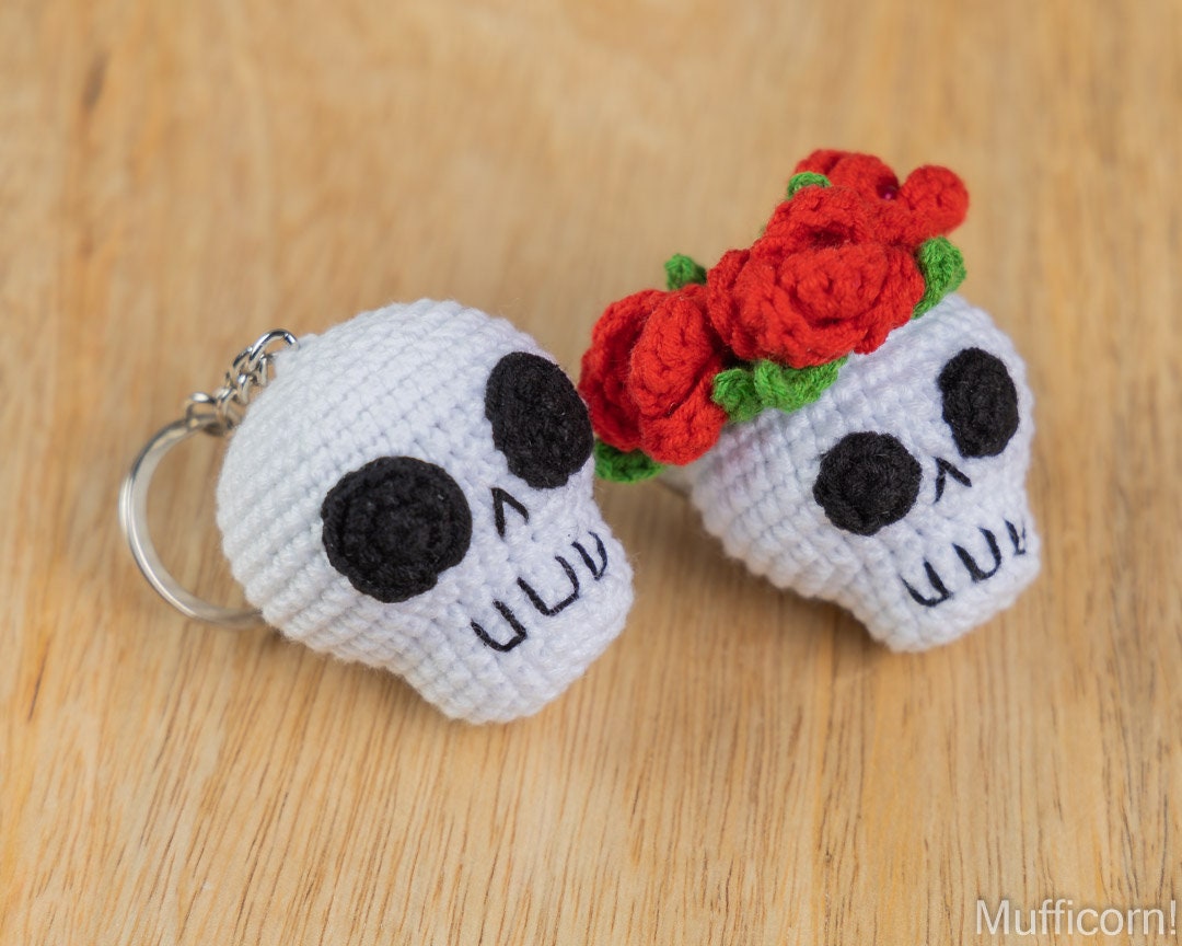 Halloween Crochet Patterns Skull Keychain With Flowers - Etsy