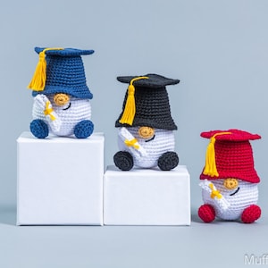 Crochet Patterns Graduation Gnomes, Crochet Keychain Pattern ...