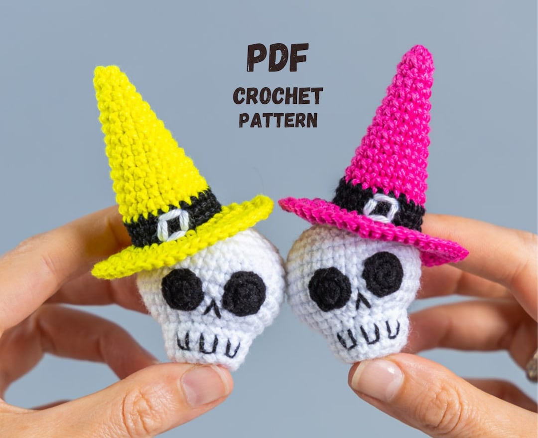 Halloween Crochet Pattern Skull Keychain and Witch Hat, Crochet Skull ...