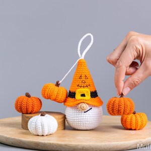 Crochet Halloween Keychain Pattern, Crochet Pumpkin Pattern, Halloween ...