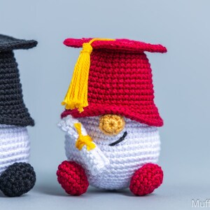 Crochet Patterns Graduation Gnomes, Crochet Keychain Pattern ...