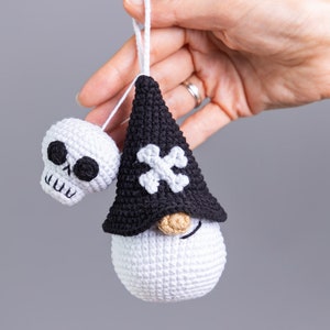Halloween Crochet Keychain Patterns Bundle, Crochet Pumpkin Gnome ...