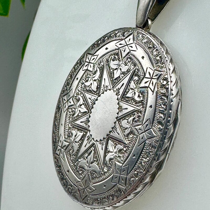 Extra Large Locket - Etsy