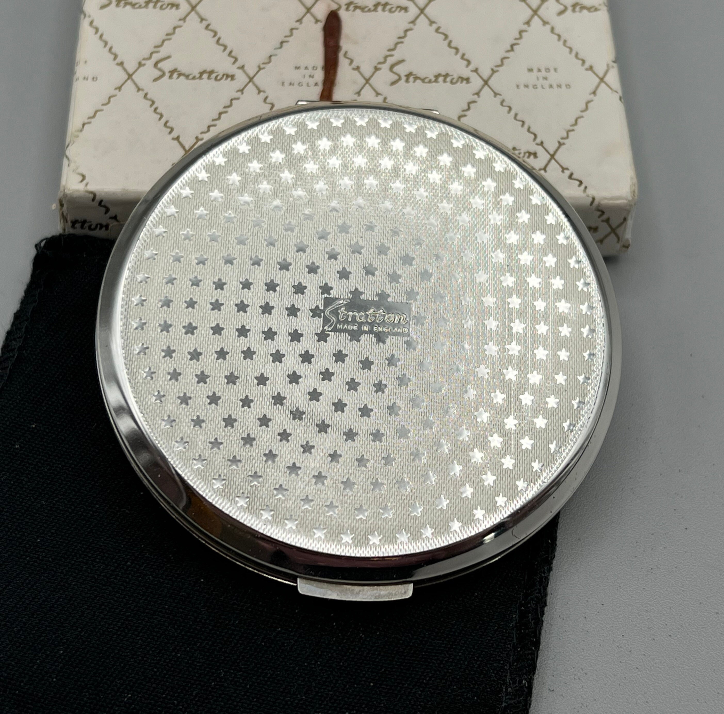 Queen Elizabeth II 1977 Jubilee Stratton Powder Compact W/ Original ...