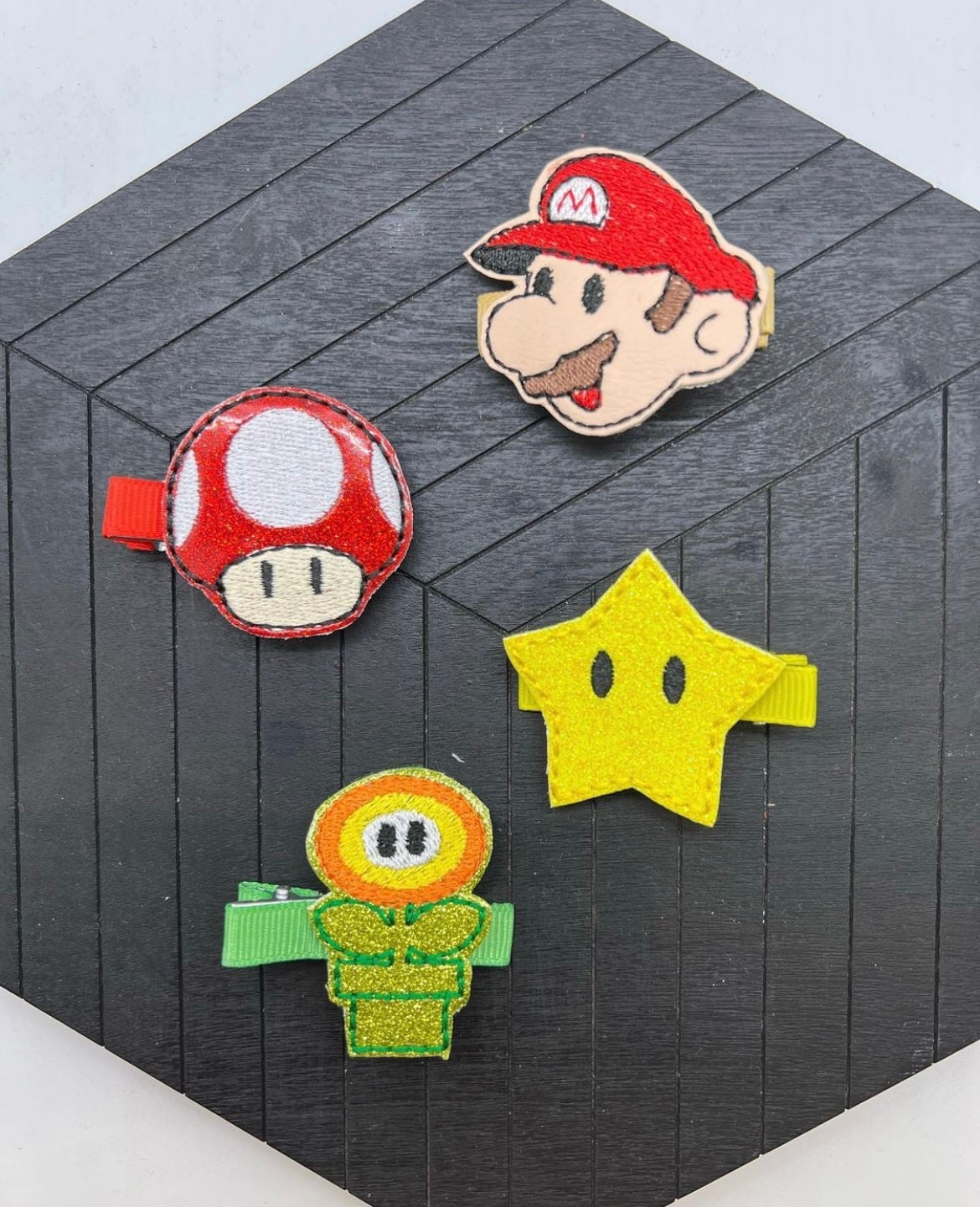 Cartoon Characters, Video Game Character Hair Clips, Girls Hair Clips ...