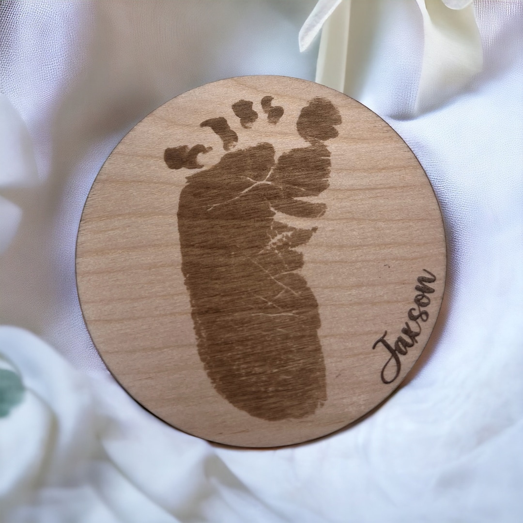 Custom Baby Footprint Wood Engraving / Personalized Keepsake - Etsy