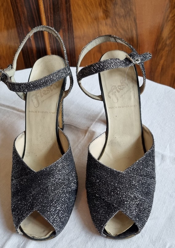 1940's Vintage Ladies Sandals - Gem