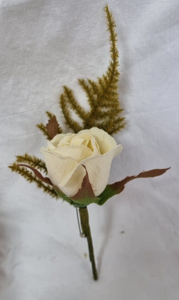 1950's Cream Silk Buttonhole Corsages - Gem
