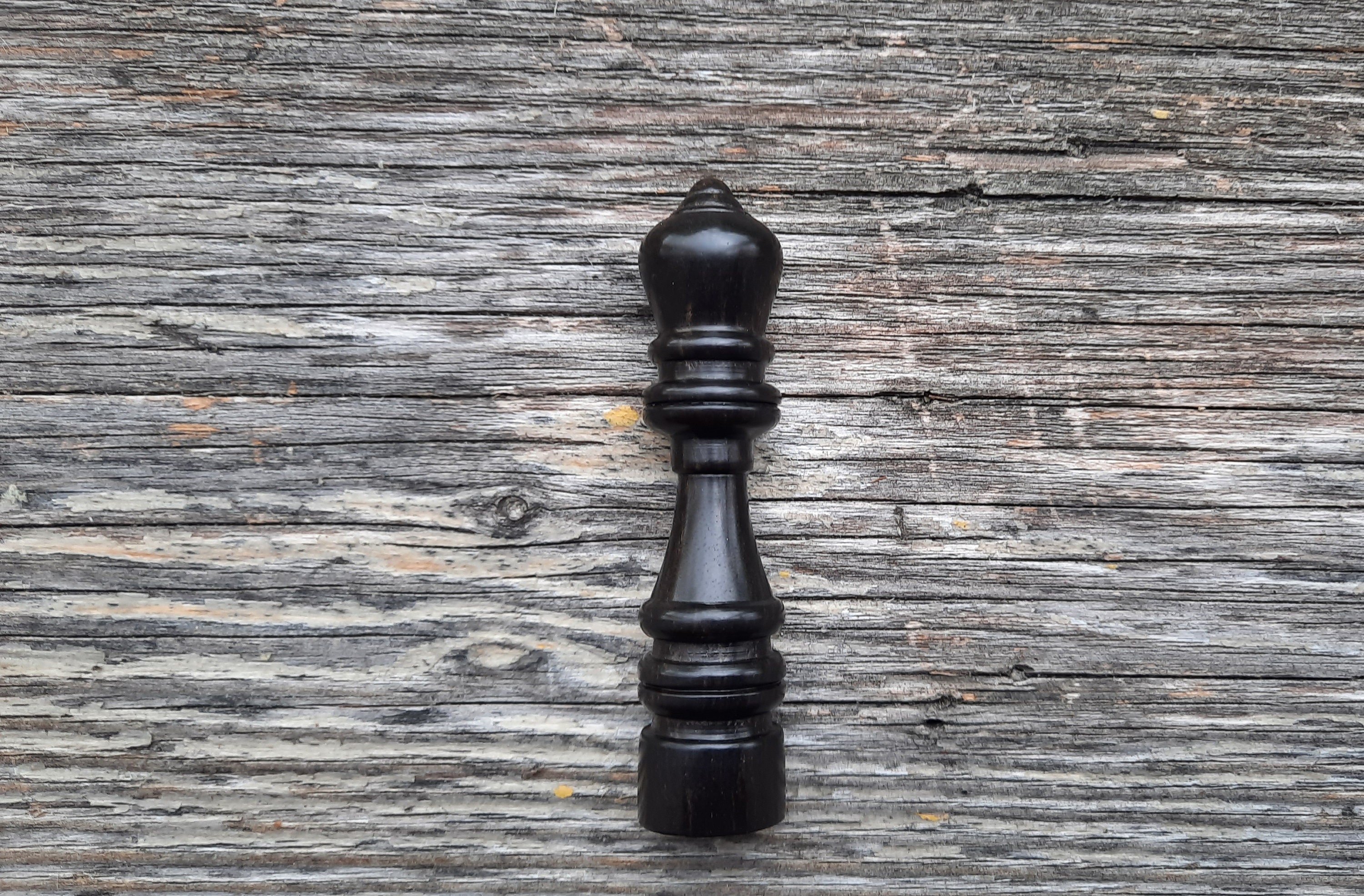 Chess Figurine, Queen. Wood Carving Decoration. Handmade, Collectable ...