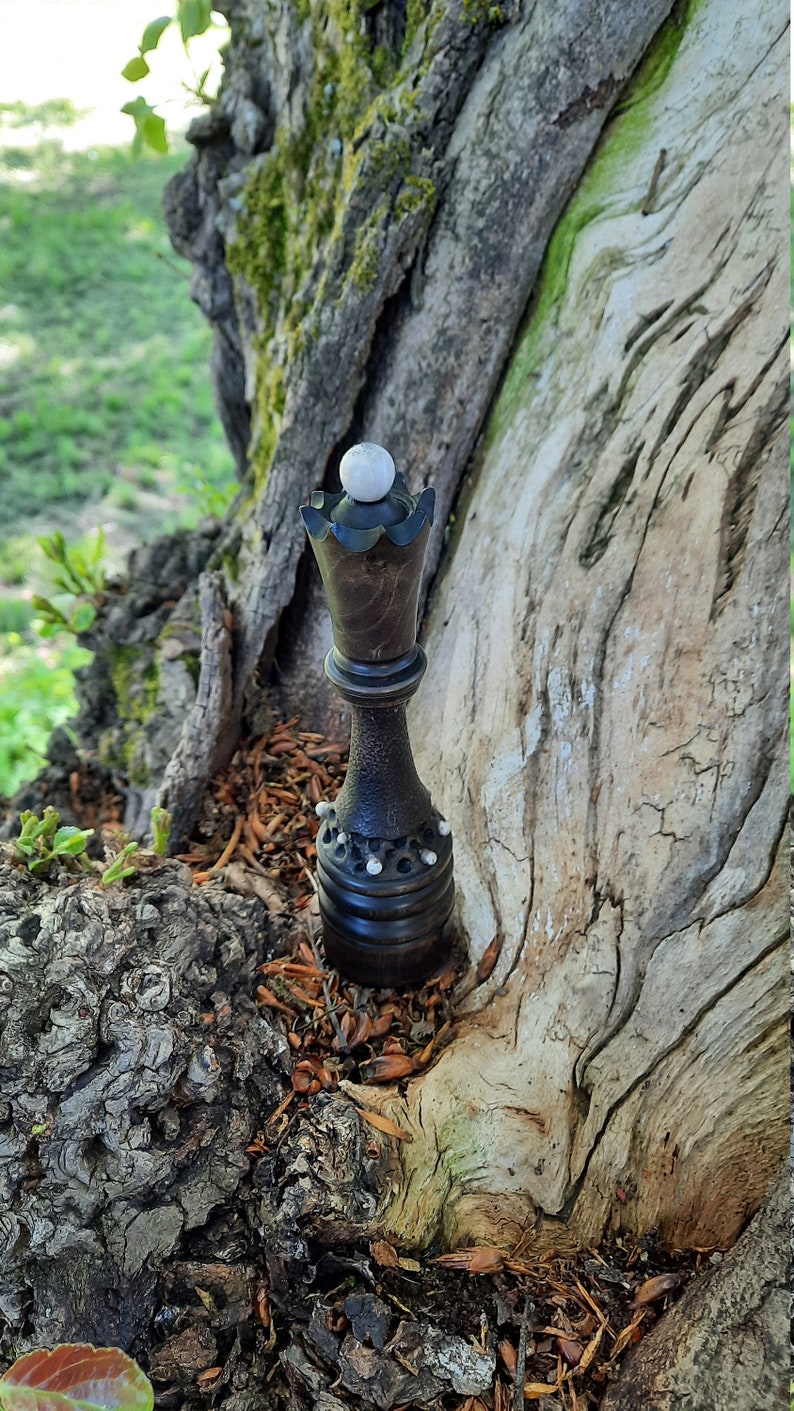 Chess Figurine, Queen, Wood Carving Decoration, Handmade, Collectable ...
