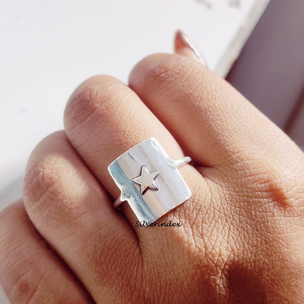 Tiny Star Ring - Etsy