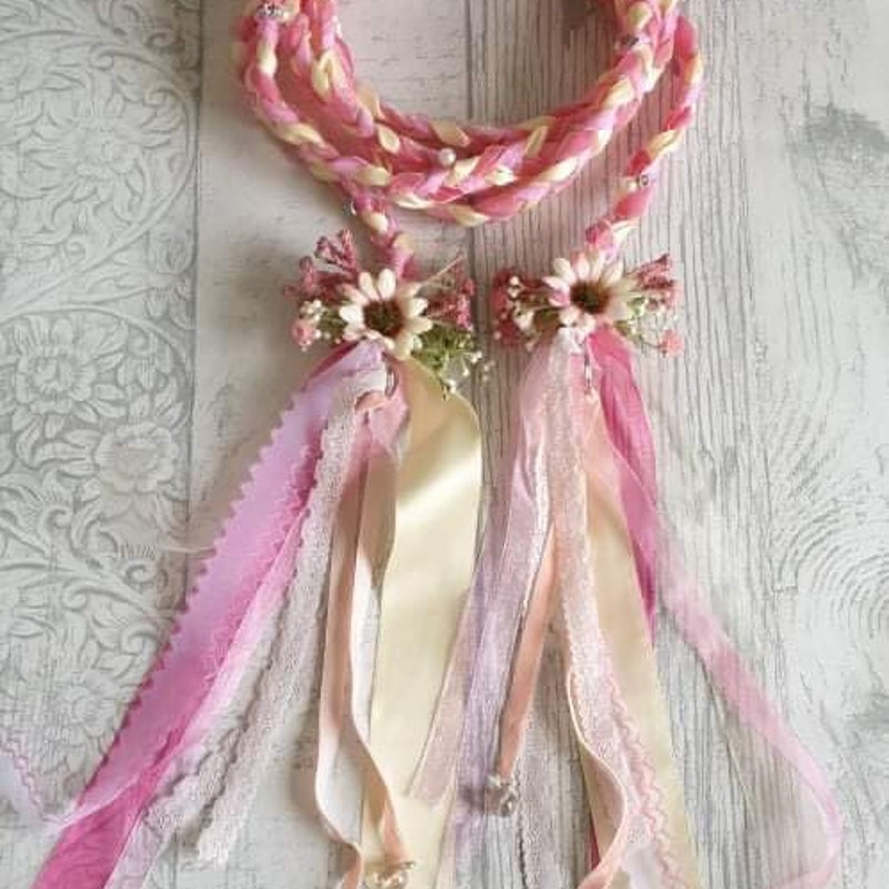 Handfasting Gift - 60+ Gift Ideas for 2025
