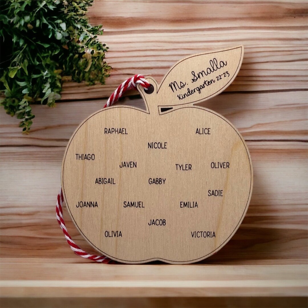 Personalized Apple Class List Ornament, Gift for Teacher Appreciation ...