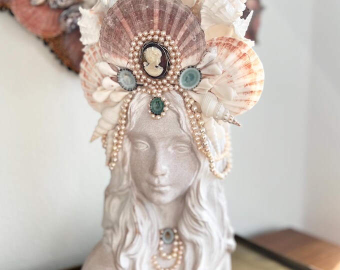 Seashell Mirror, Seashell Art, Hanging Shell Mirror, Shell Art, Coastal ...