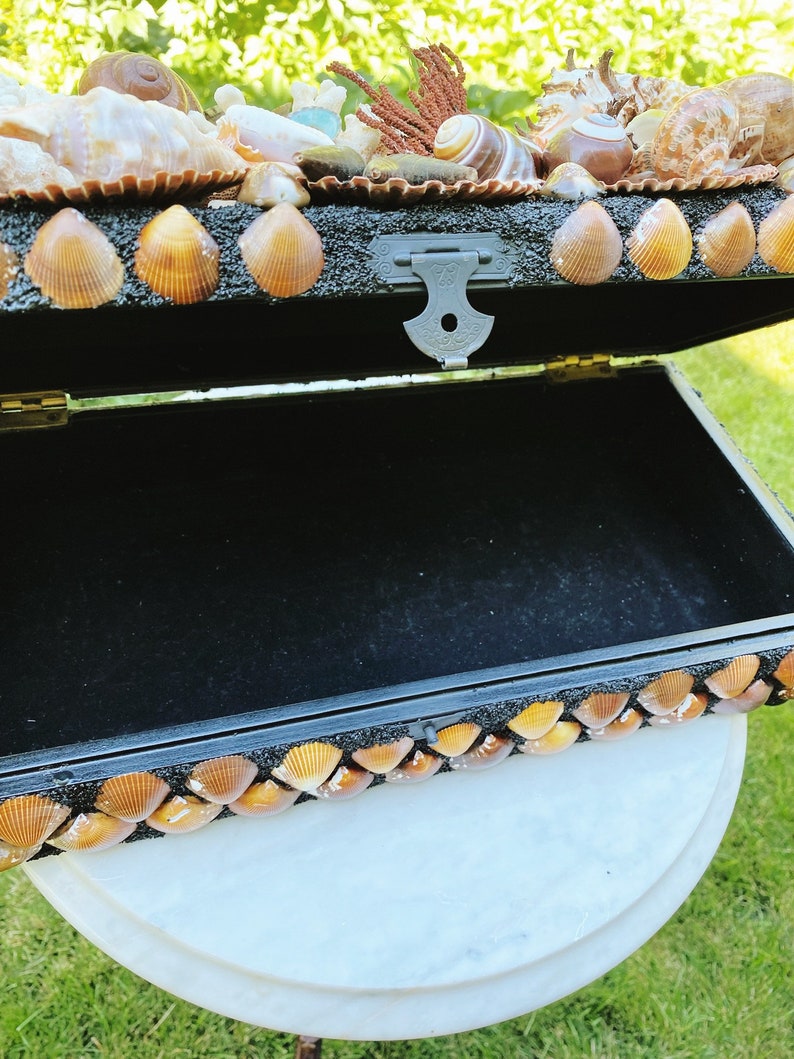 Custom Seashell Jewelry Box, Seashell Art, Decorative Box, Shell Art ...