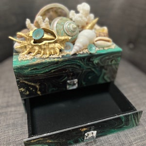 Custom Seashell Jewelry Box, Seashell Art, Decorative Box, Shell Art ...