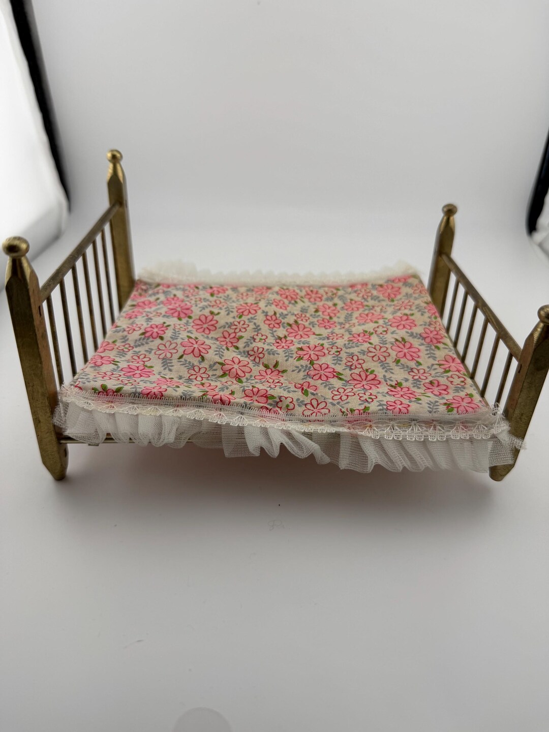 Vintage Brass Doll Bed Made in Taiwan Mid Century. - Etsy