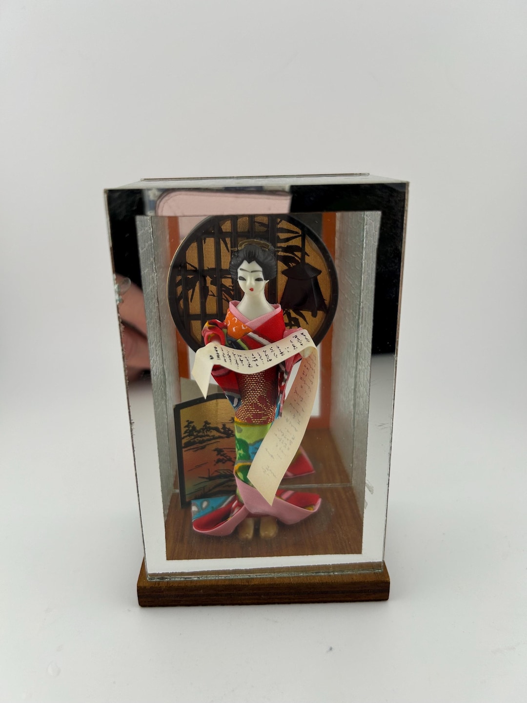 Vintage Geisha Doll in Glass Display Case! - Etsy