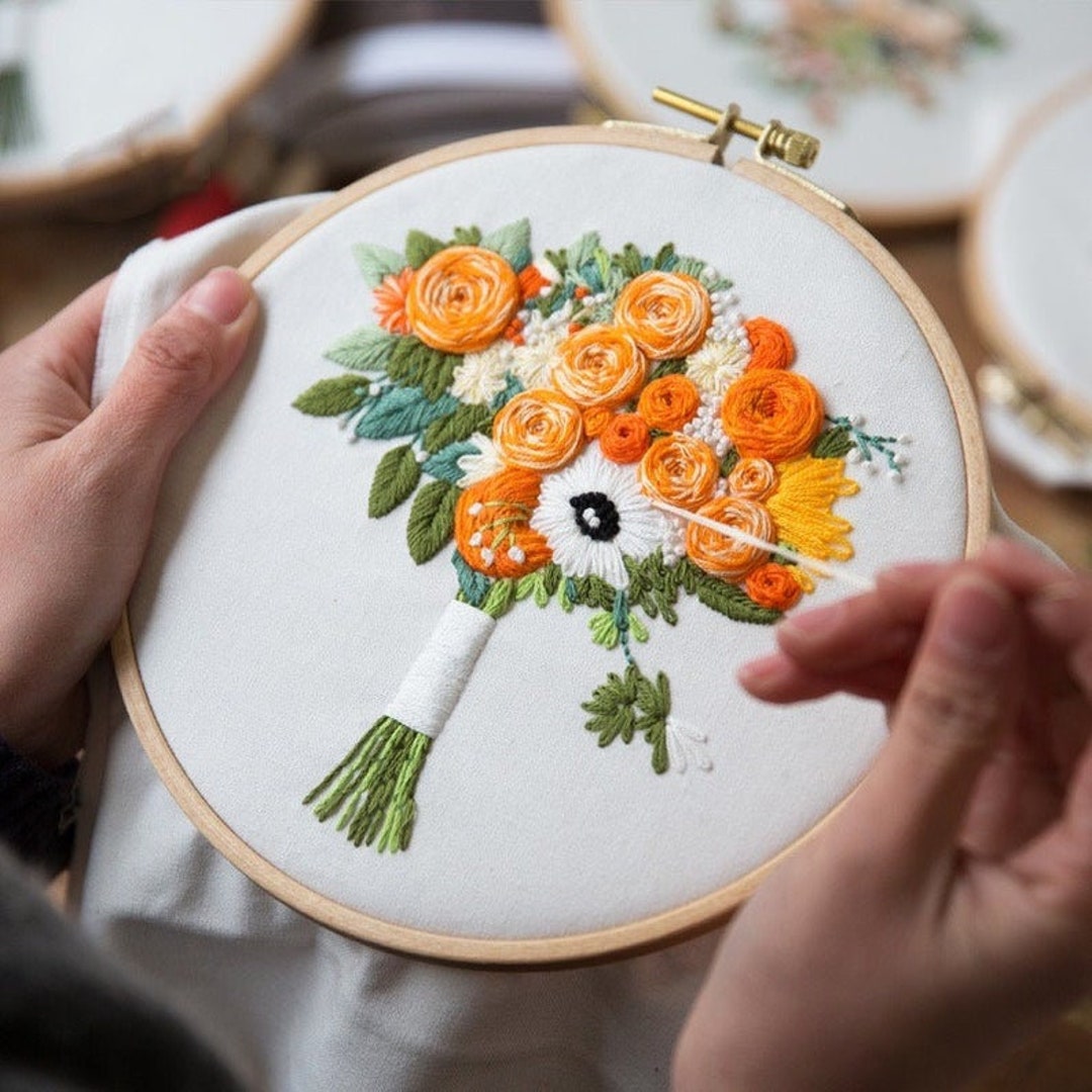 Embroidery Kit for Beginner, Modern Flower Hand Embroidery Kit ...