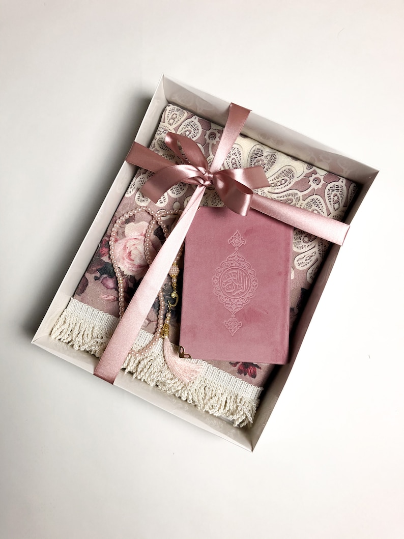 Personalized Prayer Rug Er-rabii | Personalized Prayer Rug | Ramadan ...