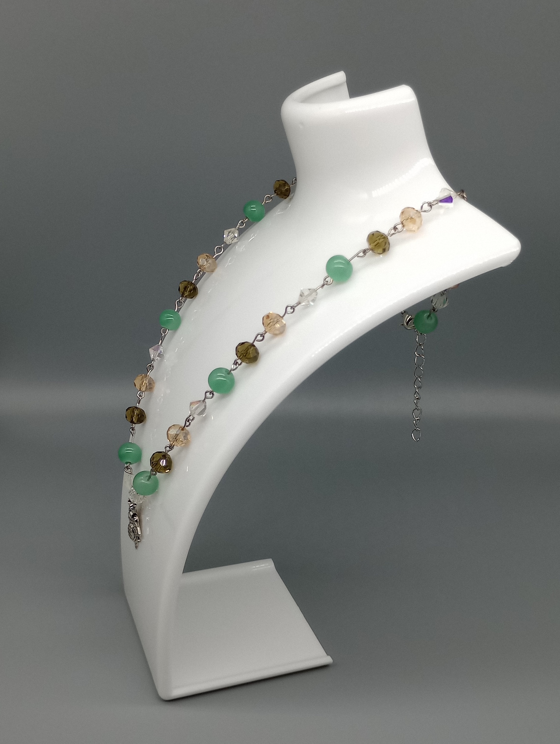 Jade Bee Necklace - Etsy