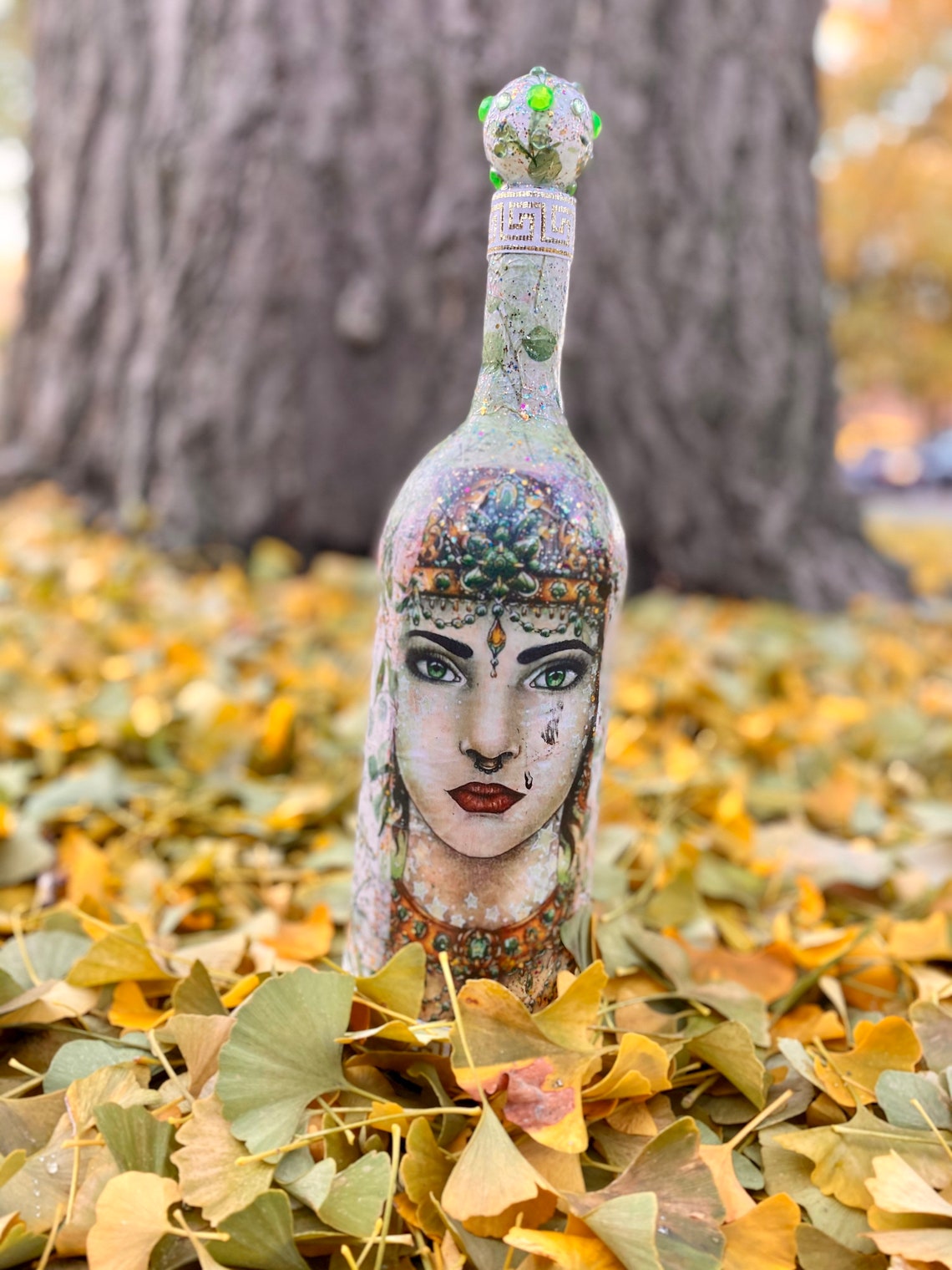 Handmade Bottles With Ladies Portraits Bottle Art Decoration ...