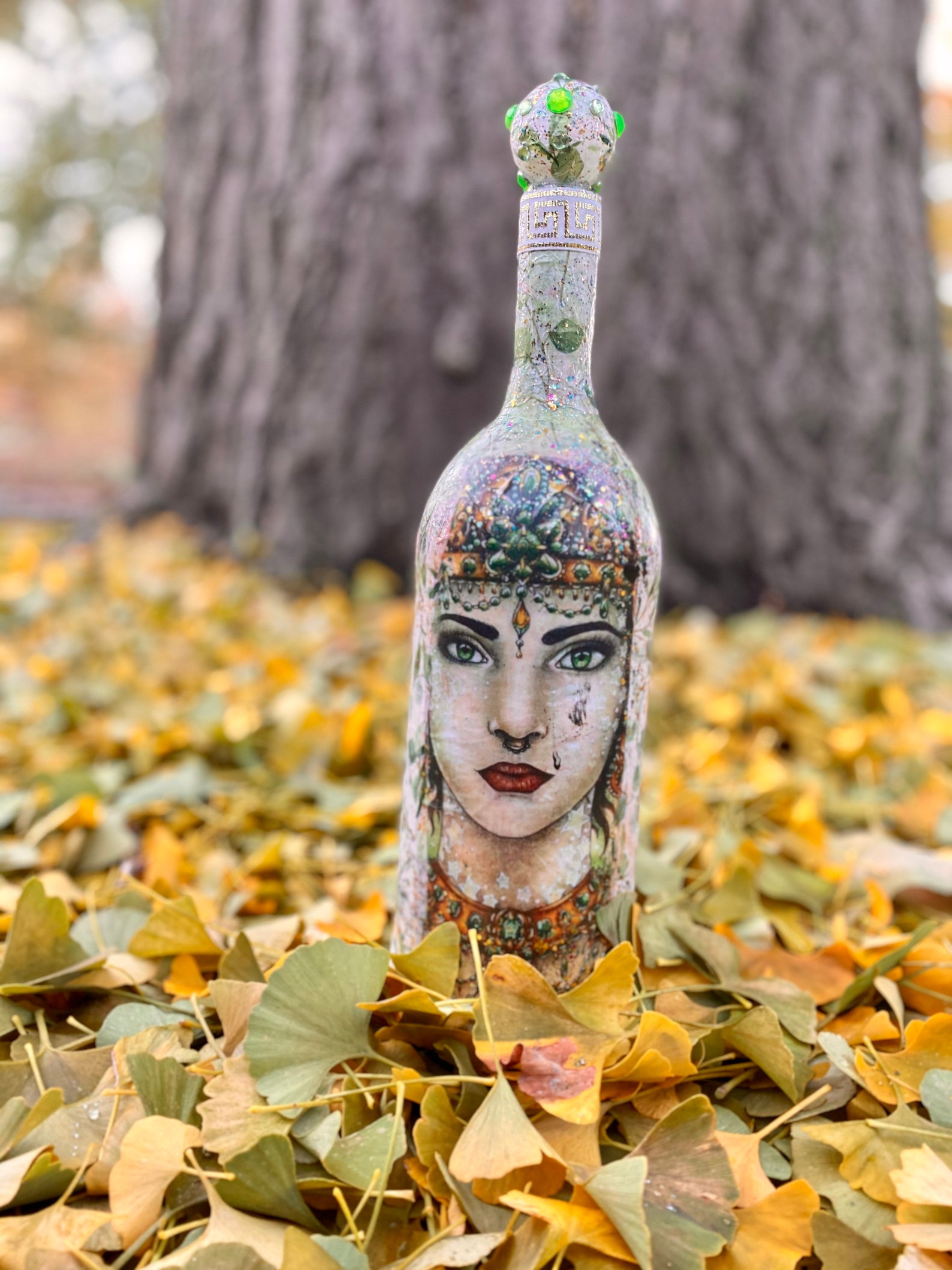 Handmade Bottles With Ladies Portraits Bottle Art Decoration ...