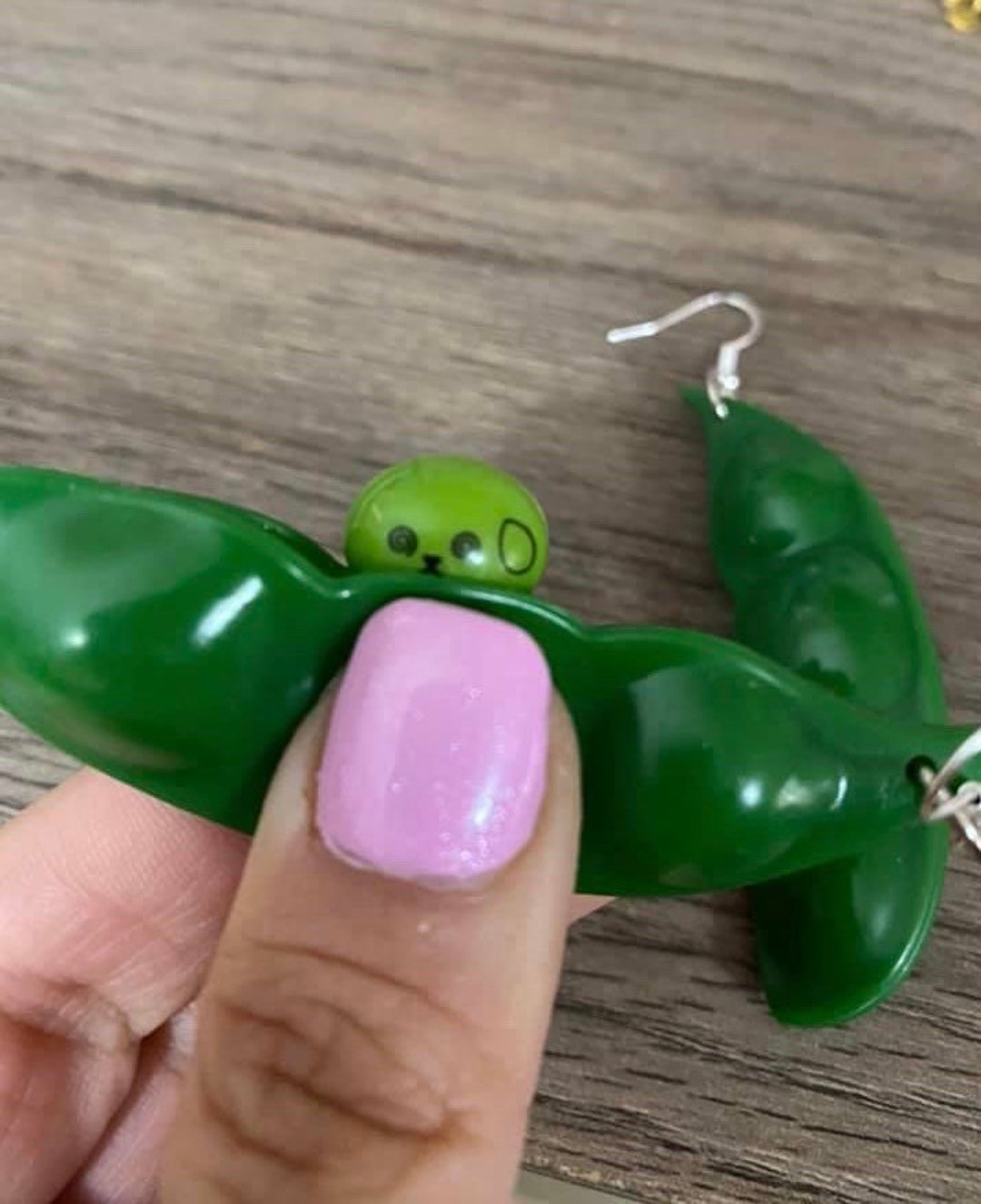 Fidget Pea Pod Earrings - Etsy
