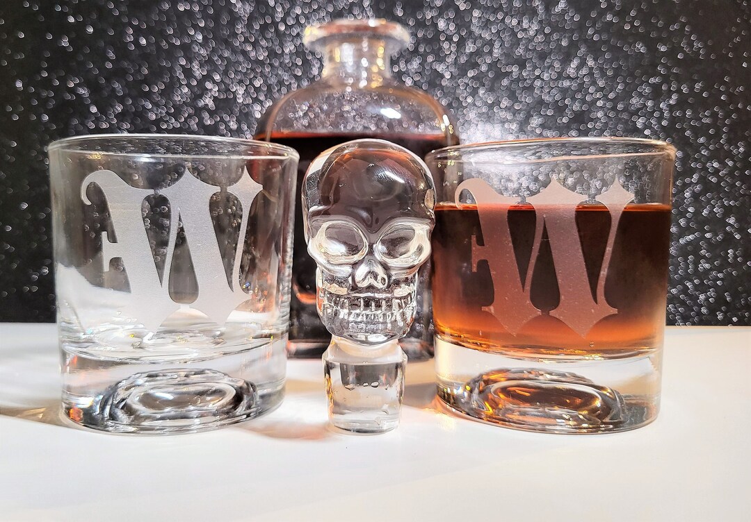 Customized Skull Whiskey Decanter & Old Fashioned Skull Whiskey Glasses ...