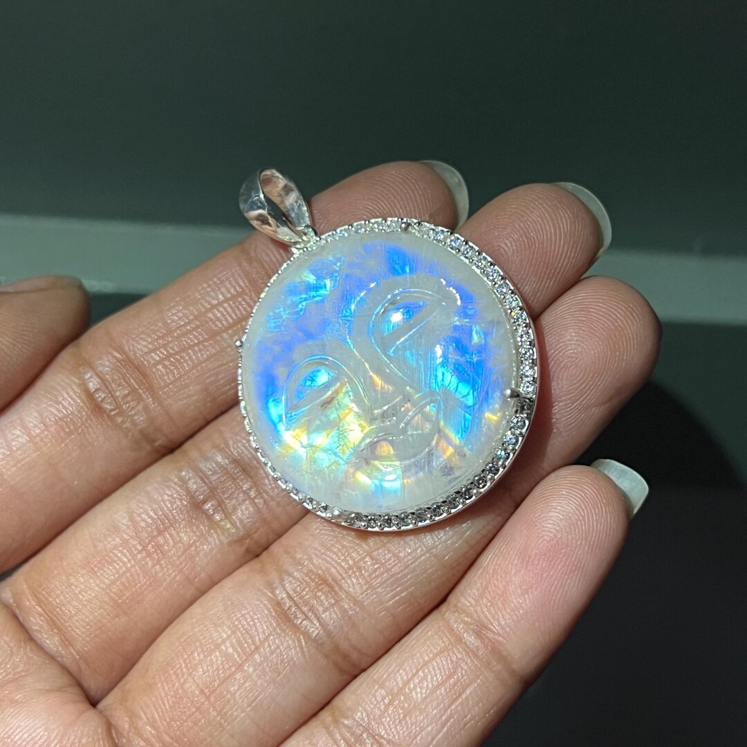 Flashy Rainbow Moonstone Moon Face Pendant, Rainbow Moonstone Necklace ...