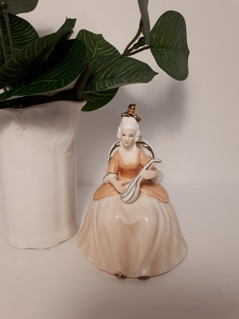 Peach Elegance Figurine Vintage - Etsy
